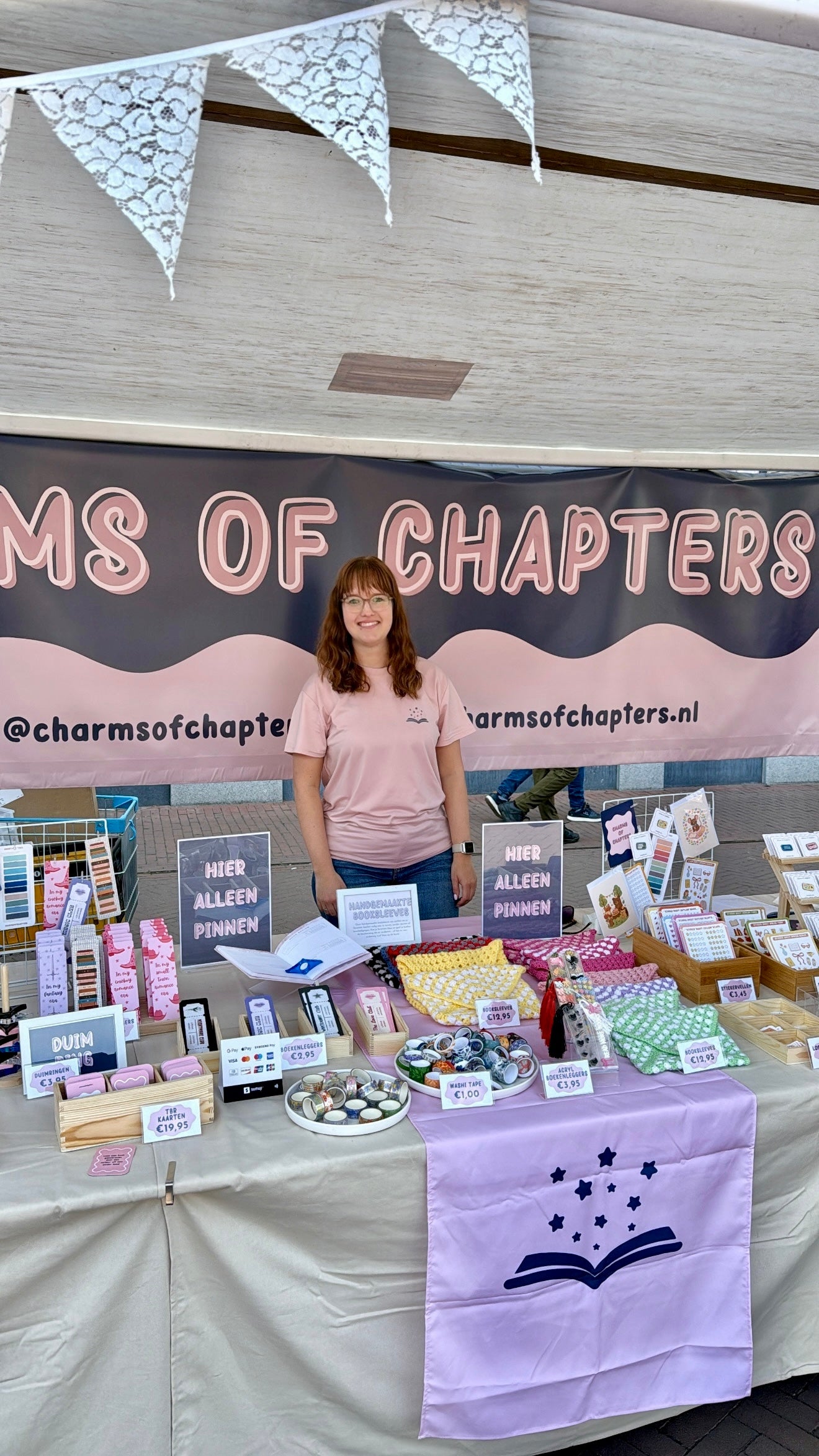 Charms of Chapters | Boek Boxen, Booksleeves & Boekenleggers – Charms ...